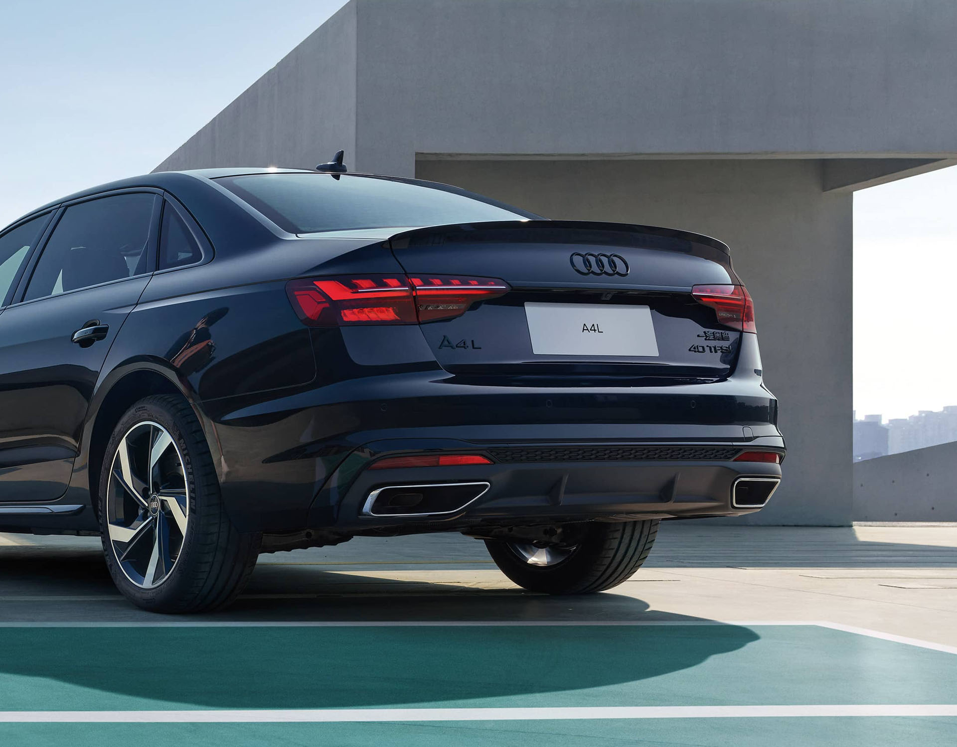 奥迪 A4L