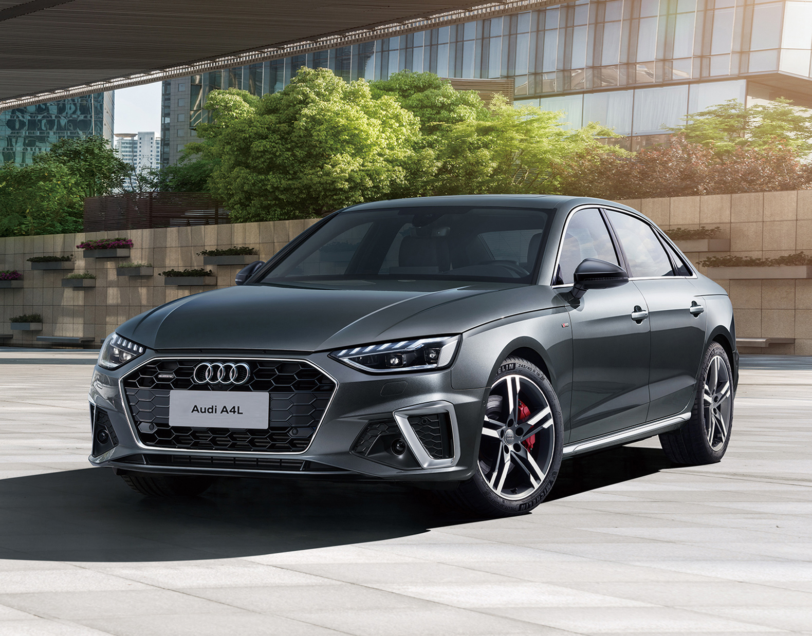 奥迪 A4L