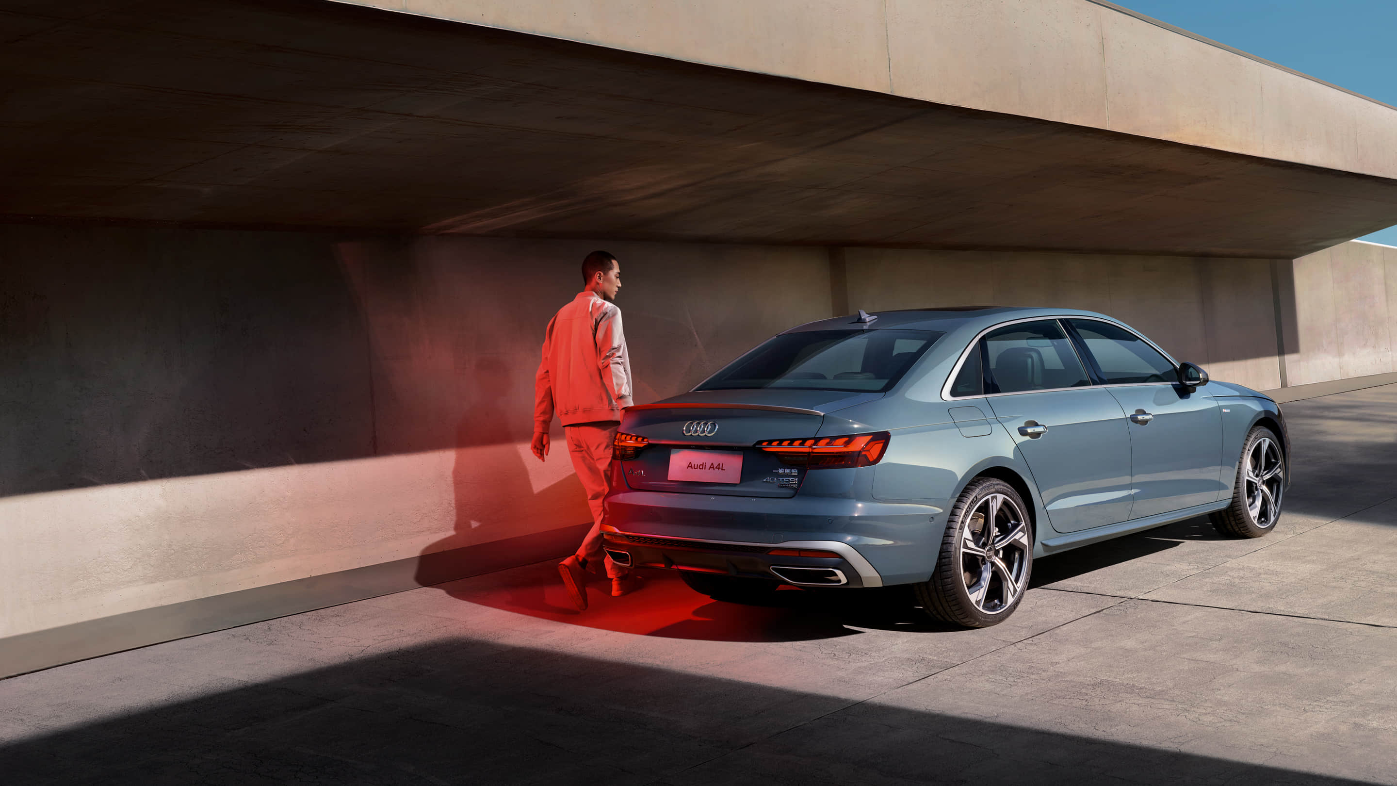 奥迪 A4L